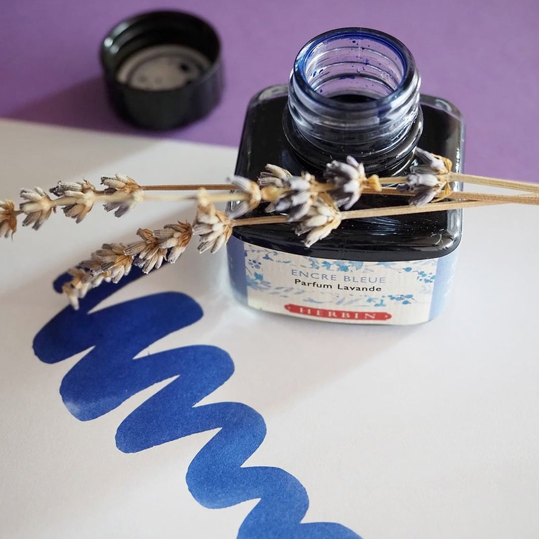 Drawing & Writing Inks – Arthouse Direct